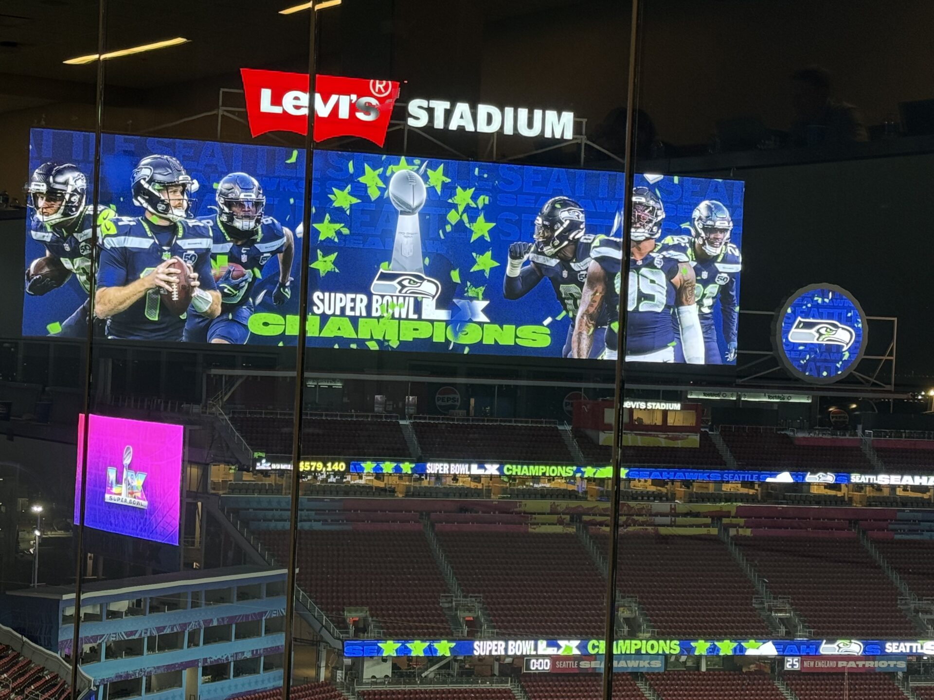 The Morning After: Seahawks Leave No Doubt, Lift Lombardi – Hawk Blogger